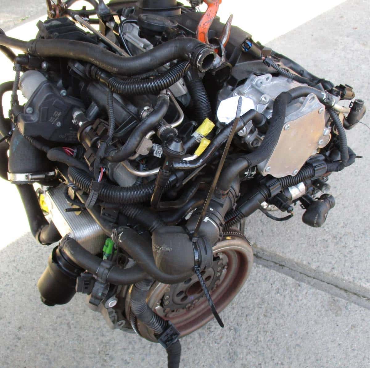 [Used][RMDup92281]Engine golf 5 1KAXX BWA with turbines (golf GTI/GTX ...
