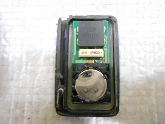 [Used]Corolla Rumion ZRE152N Keyless Entry Remote Control Key [15093221 ...