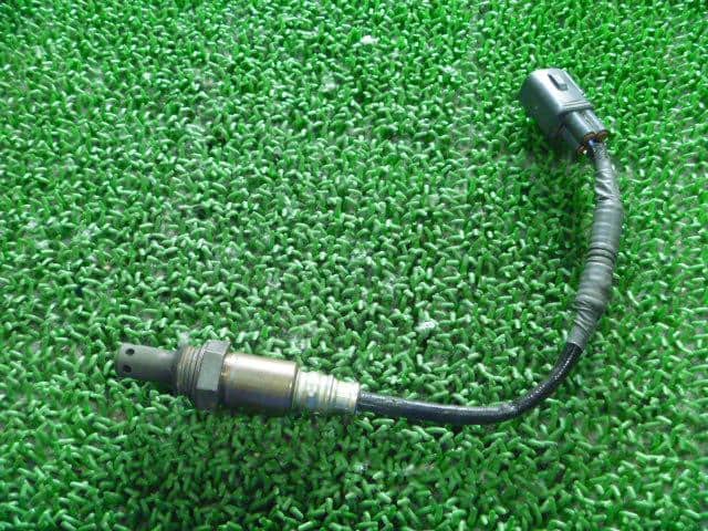 [Used]O2 Sensor TOYOTA Vitz 2002 UA-SCP10 8946552250 - BE FORWARD Auto ...