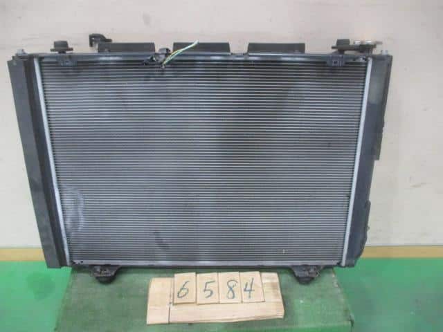 [Used]Radiator TOYOTA Harrier 1604131480 - BE FORWARD Auto Parts