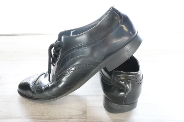 24KG Package of Used Shoes Mens BUSINESS ALL SEASON - BE FORWARD Store