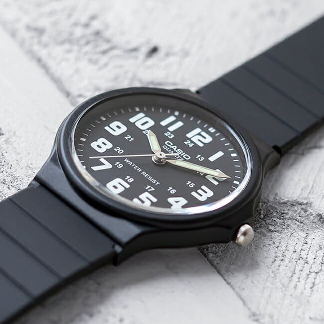 [New]Black white white sky blue light blue orange of the CASIO standard men watch Lady's boy ...