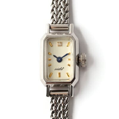 [New][until 26th 1:59 ★] Square [silver] watch Lady's metal rectangle ...