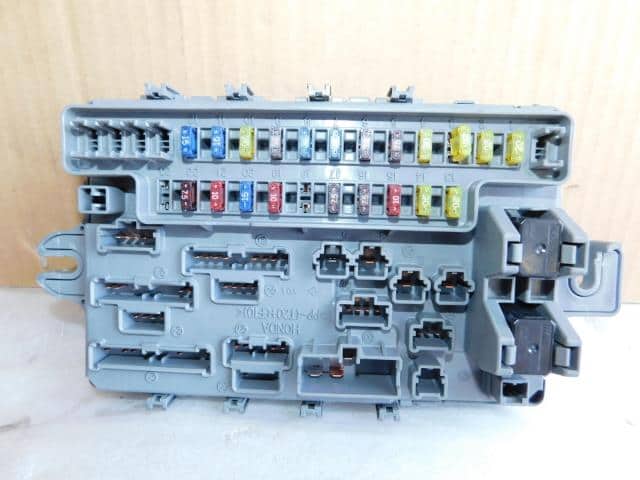 [Used]Life JB1 Fuse Box [15306412] - BE FORWARD Auto Parts