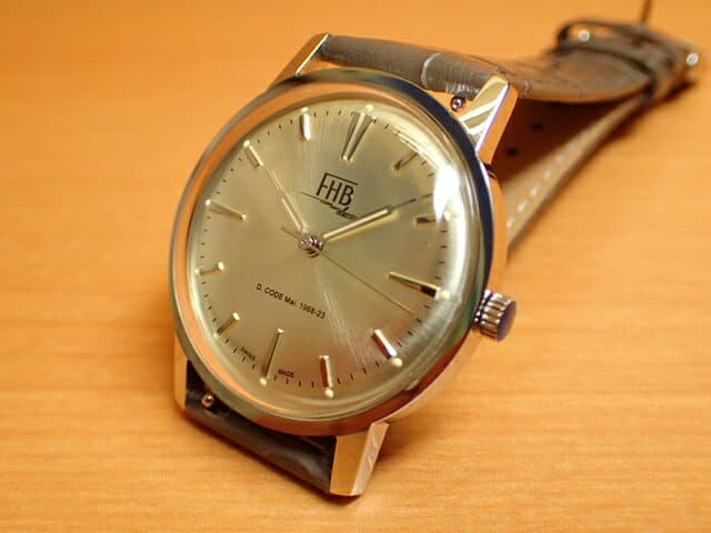 [New]The basic form of the FHB F H B watch Classic flare series Classic ...