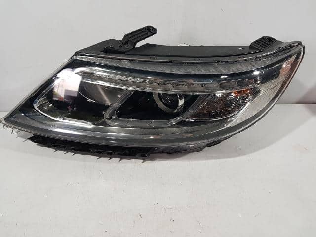 [Used] Left Headlight KIA Sorento R 2014 92101-2P600 - BE FORWARD Auto ...