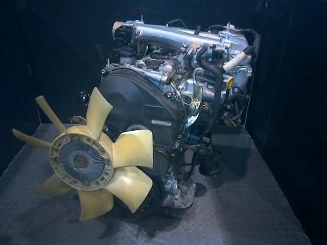 [Used]1JZ-FSE Engine TOYOTA Progres 2004 TA-JCG10 1900046520 - BE ...