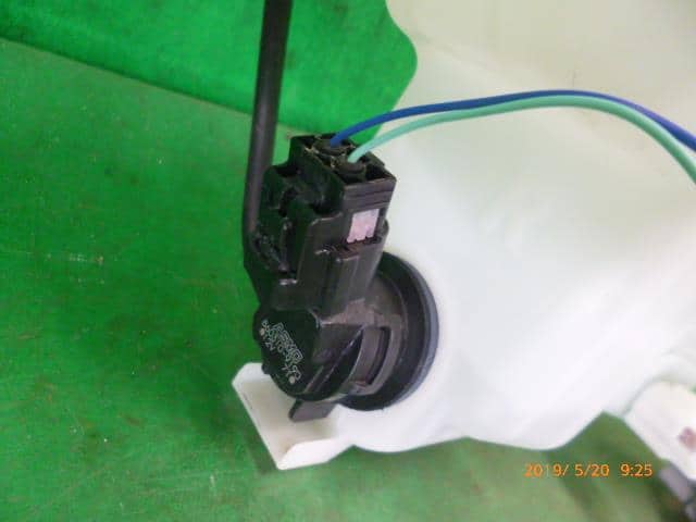 [Used]Windshield Washer Tank MAZDA Axela 2016 DBA-BM5FP GHR167481 - BE ...