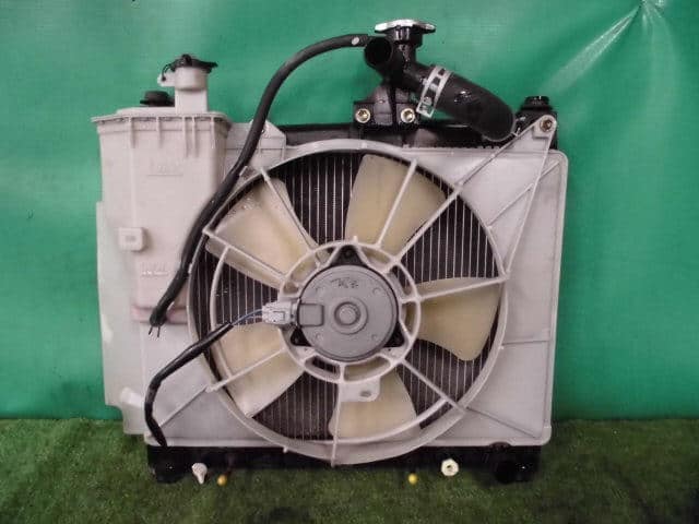 [Used]Radiator TOYOTA Raum 2004 CBA-NCZ20 1640021090 - BE FORWARD Auto ...