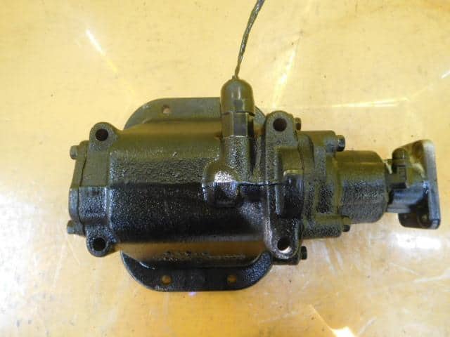 [Used]PTO NISSAN UD UD NISSAN LARGESIZE CAR 2014 QKG-CW5XL 33300NA006 ...