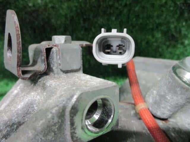 [Used]A/C Compressor TOYOTA Vitz 2008 DBA-KSP90 8831052592 - BE FORWARD ...