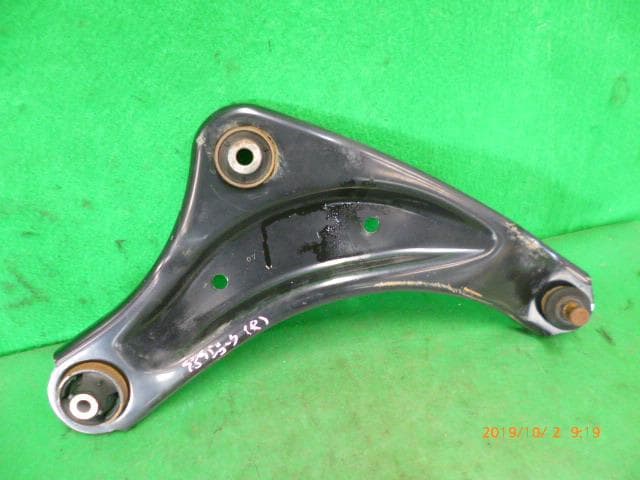 [Used]Front Right Lower Control Arm NISSAN JUKE 2010 DBA-YF15 ...
