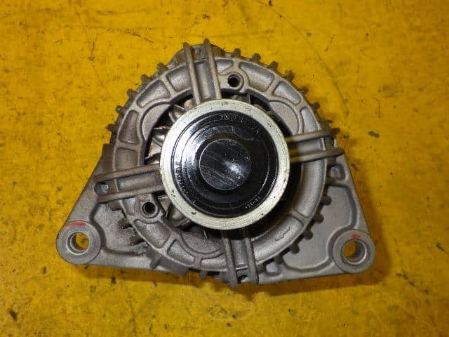 [Used]Alternator MITSUBISHI Canter MK667722 - BE FORWARD Auto Parts