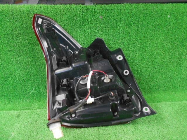 [Used]Right Tail Light SUZUKI Swift 2018 CBA-ZC33S 3565053RA0 - BE ...