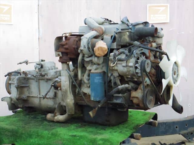 [Used]Engine&Transmission FD33-T 2WD MT NISSAN ATLAS, FGH40 - BE ...