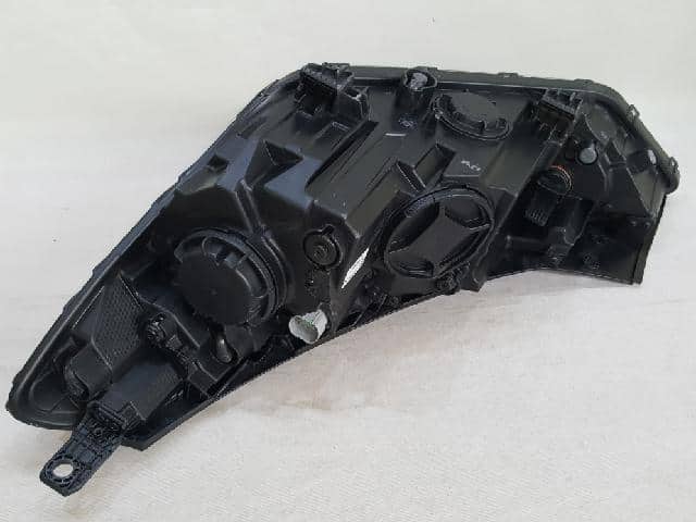 [Used] Left Headlight HYUNDAI Tucson 2019 92102 D3 - BE FORWARD Auto Parts