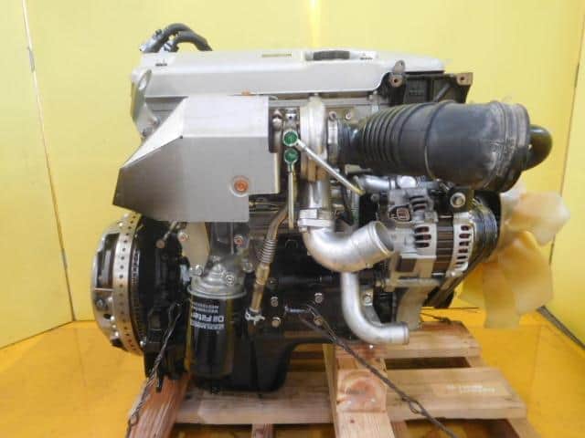 [Used]4M42 Engine MITSUBISHI Canter 2007 PA-FB70BB - BE FORWARD Auto Parts
