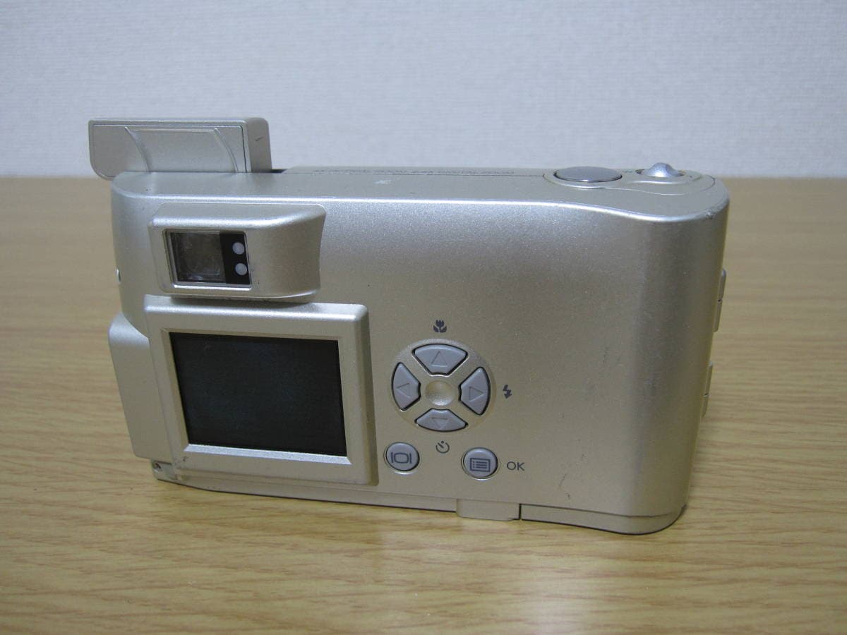 [Used]OLYMPUS CAMEDIA C-2 Zoom Tested size AA battery-adaptive good old ...