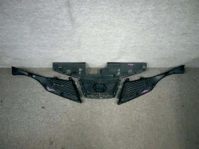 [Used]Radiator Grille NISSAN JUKE 2013 CBA-NF15 620703YW0A - BE FORWARD ...