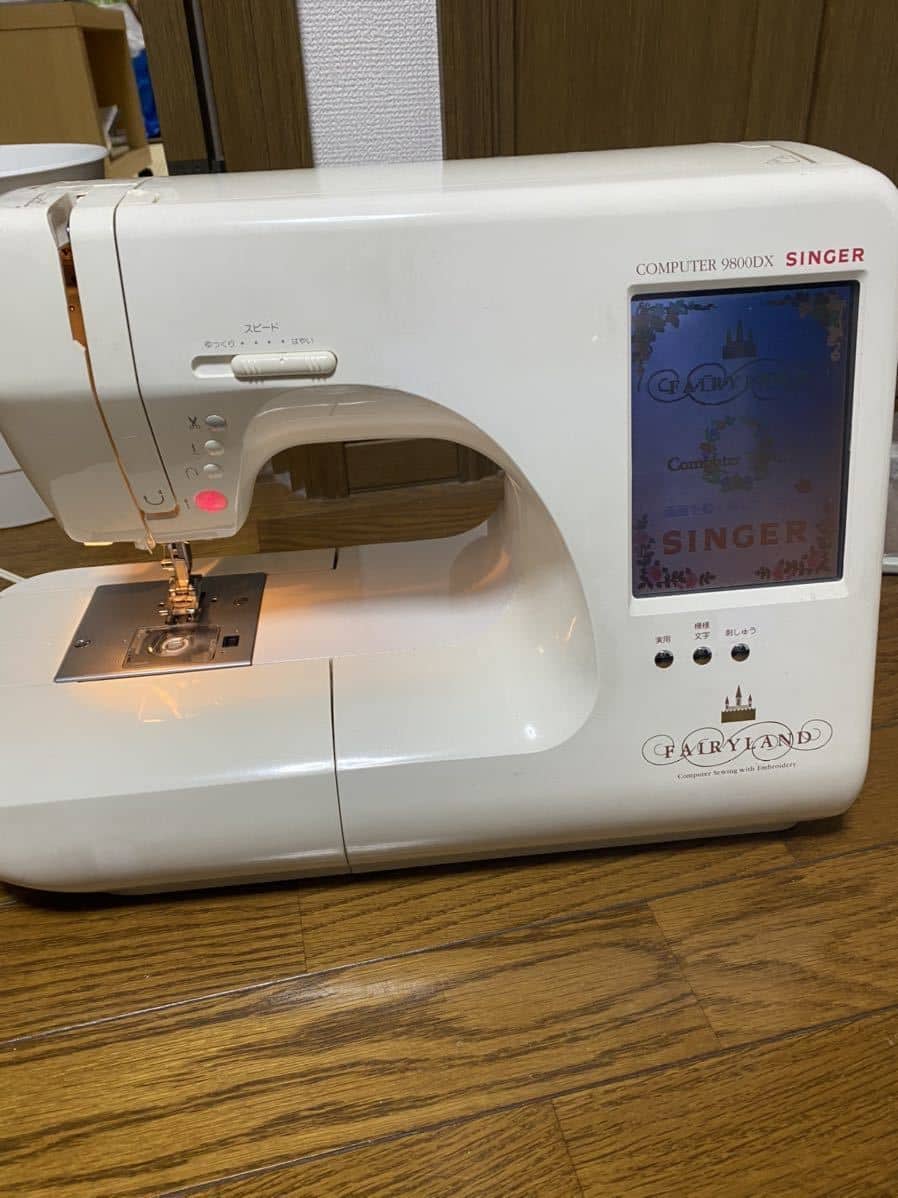 [Used]A lot of accessories with the SINGER singer Computer 9800DX ...