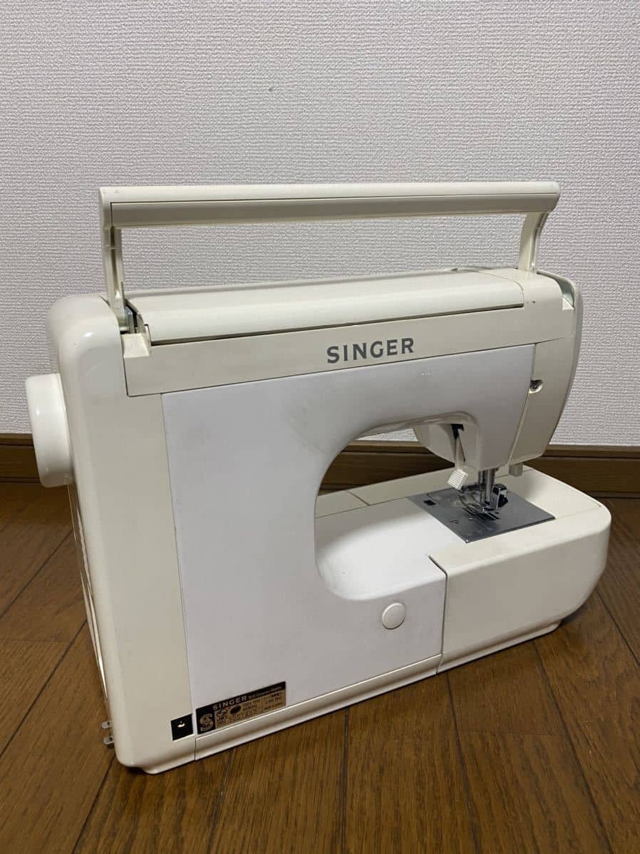 [Used]A lot of accessories with the SINGER singer Computer 9800DX ...