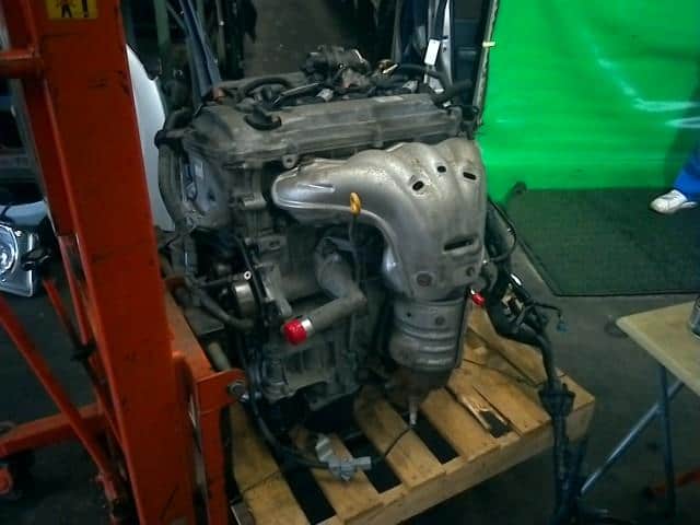 [Used]1AZ-FSE Engine TOYOTA Isis 2005 CBA-ANM15W 1900028330 - BE ...