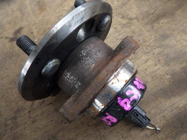 [Used]Rear Wheel Hub TOYOTA Probox 2013 DBE-NCP50V 4245052050 - BE ...