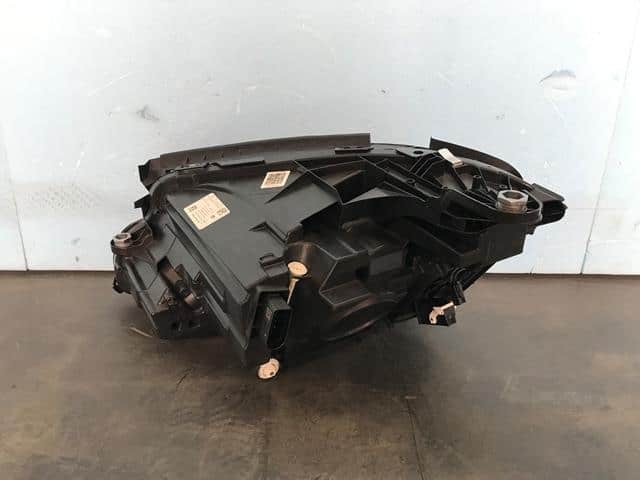 [Used]Right Headlight MERCEDES-BENZ Benz e class 2018 RBA-213045C ...