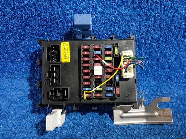 [Used] Fuse Box Renault Samsung Fluence 2006 - BE FORWARD Auto Parts