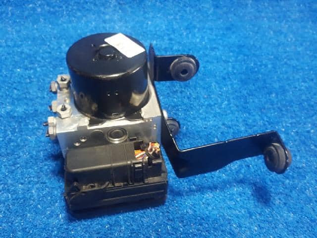 [Used] ABS Sensor VOLVO V40 2017 - BE FORWARD Auto Parts