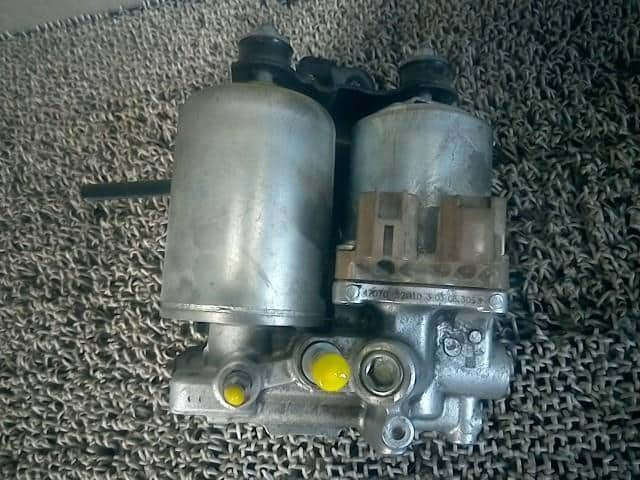 [Used]ABS Actuator TOYOTA Aqua 2013 DAA-NHP10 4707052020 - BE FORWARD ...