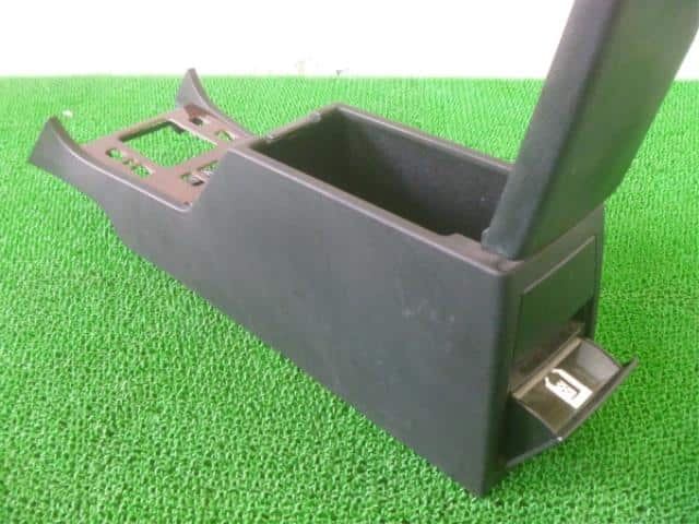 [Used]Benz W202 C Class 202020 console BOX - BE FORWARD Auto Parts