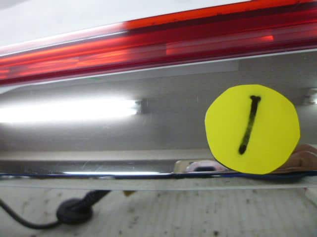 [Used]Step Wagon RG1 Rear Panel garnish finisher moulding 33701SLJN01 ...