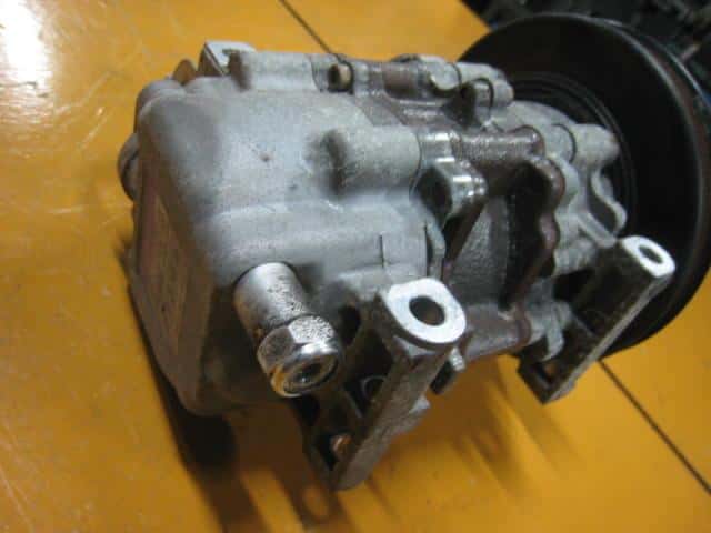 [Used]Corolla AE110 A/C Compressor 883201A380 884101A050 - BE FORWARD ...