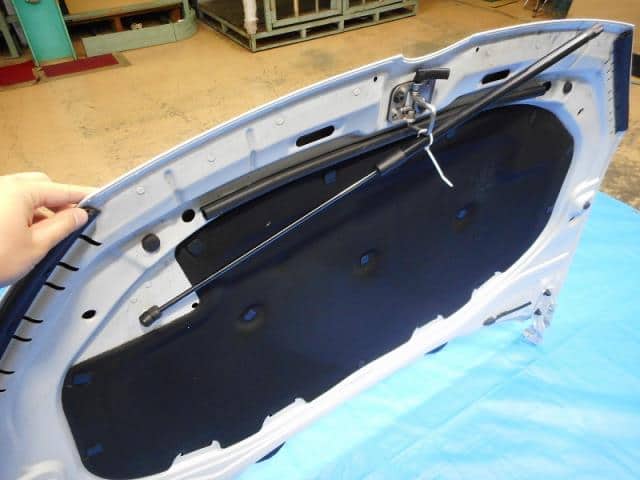 [Used]VW Golf AUCJZ Bonnet Hood 5G0823031J - BE FORWARD Auto Parts