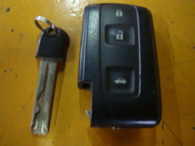[Used]Crown GRS182 Keyless Entry Remote Control Key - BE FORWARD Auto Parts