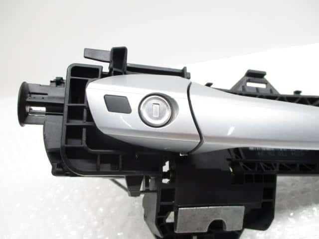 [Used]Benz W204 C Class 204041 outer Handle A 204 760 06 34 - BE ...