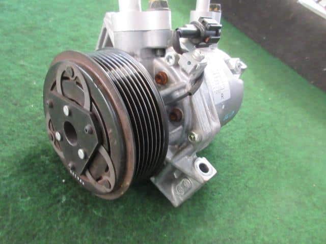 [Used]Juke YF15 A/C Compressor 926003VB0C - BE FORWARD Auto Parts