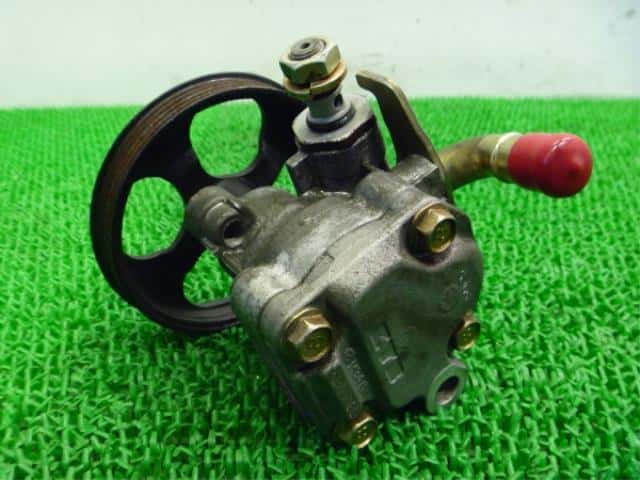 [Used]Delica P17V power steering vane pump MR267931 - BE FORWARD Auto Parts