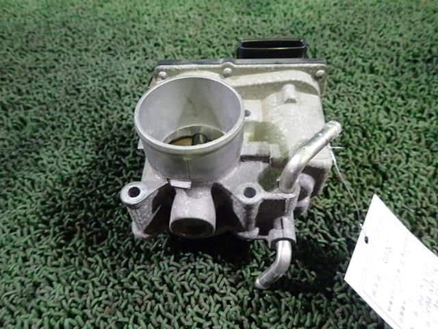[Used]Corolla Fielder NZE121G throttle body 2203021030 - BE FORWARD ...