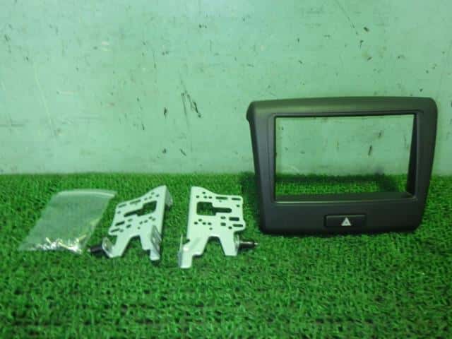 [Used]Spacia MK42S Audio Panel 7382181M0 - BE FORWARD Auto Parts