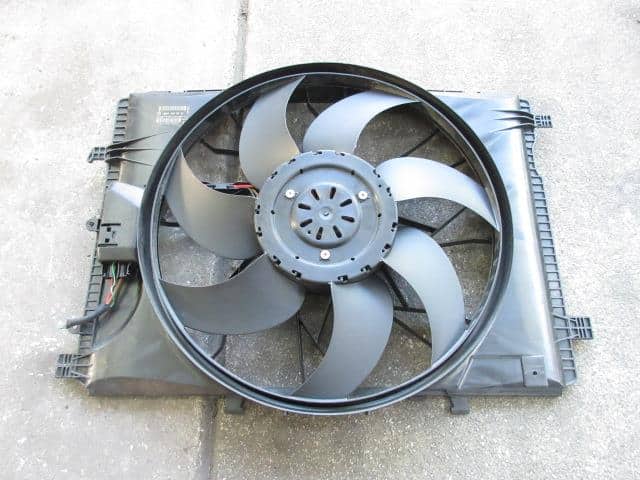 [Used]Benz W204 C Class 204041 fan motor A 204 540 07 88 - BE FORWARD ...