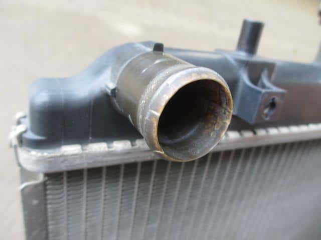 [Used]Mobilio GB1 radiator - BE FORWARD Auto Parts