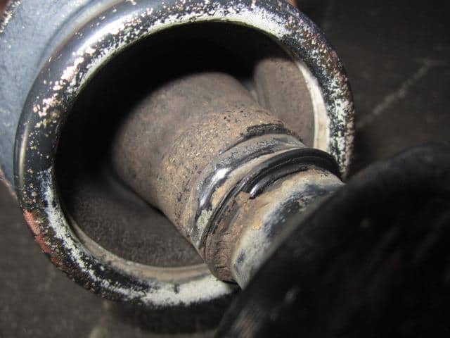 [Used]Pajero V65W Front propeller shaft MR453515 - BE FORWARD Auto Parts