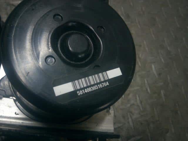 [Used]ABS Actuator MAZDA Axela 2009 DBA-BLEFP BBY7437AZD - BE FORWARD ...