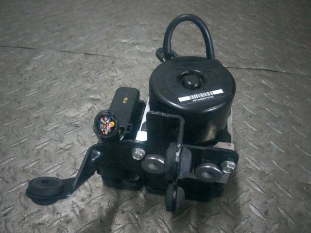 [Used]ABS Actuator MAZDA Axela 2009 DBA-BLEFP BBY7437AZD - BE FORWARD ...