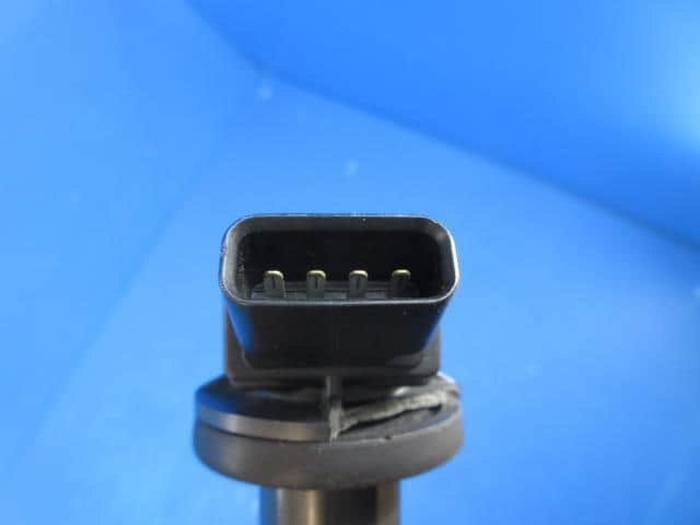 [Used]Estima ACR30W ignition coil 9091902243 - BE FORWARD Auto Parts