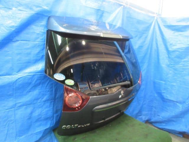 [Used]Colt Plus Z23W Rear Gate / Back Door Assy 5801A174 - BE FORWARD ...