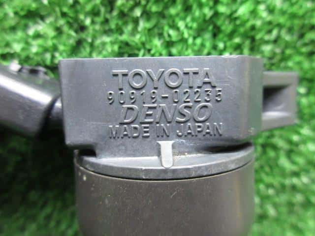 [Used]Ignition Coil TOYOTA Corona Premio 2001 GF-ST210 9091902235 - BE ...