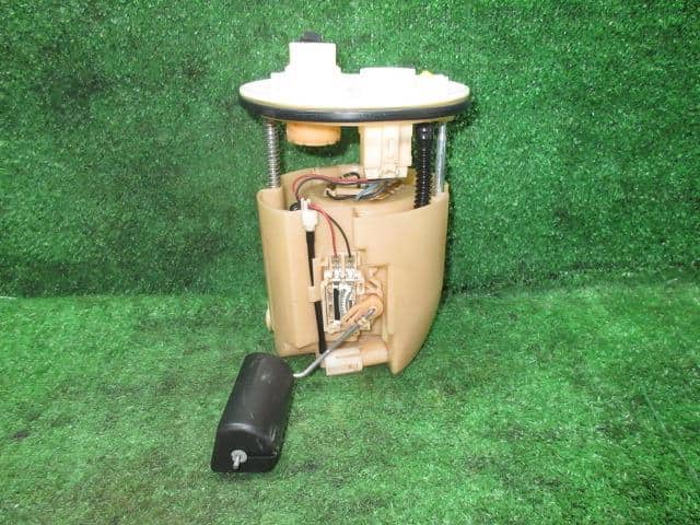 [Used]Fuel Pump TOYOTA Sienta 2004 CBA-NCP81G 2322021110 - BE FORWARD ...